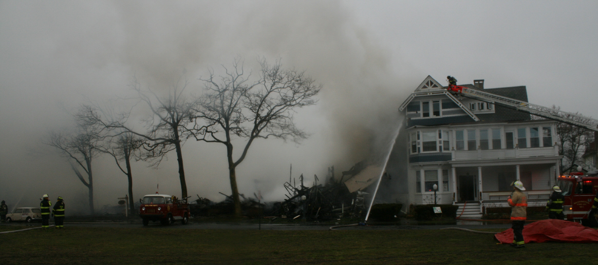 FIRE RAVAGES THE MANCHESTER AND ADJACENT HOUSES. | Blogfinger