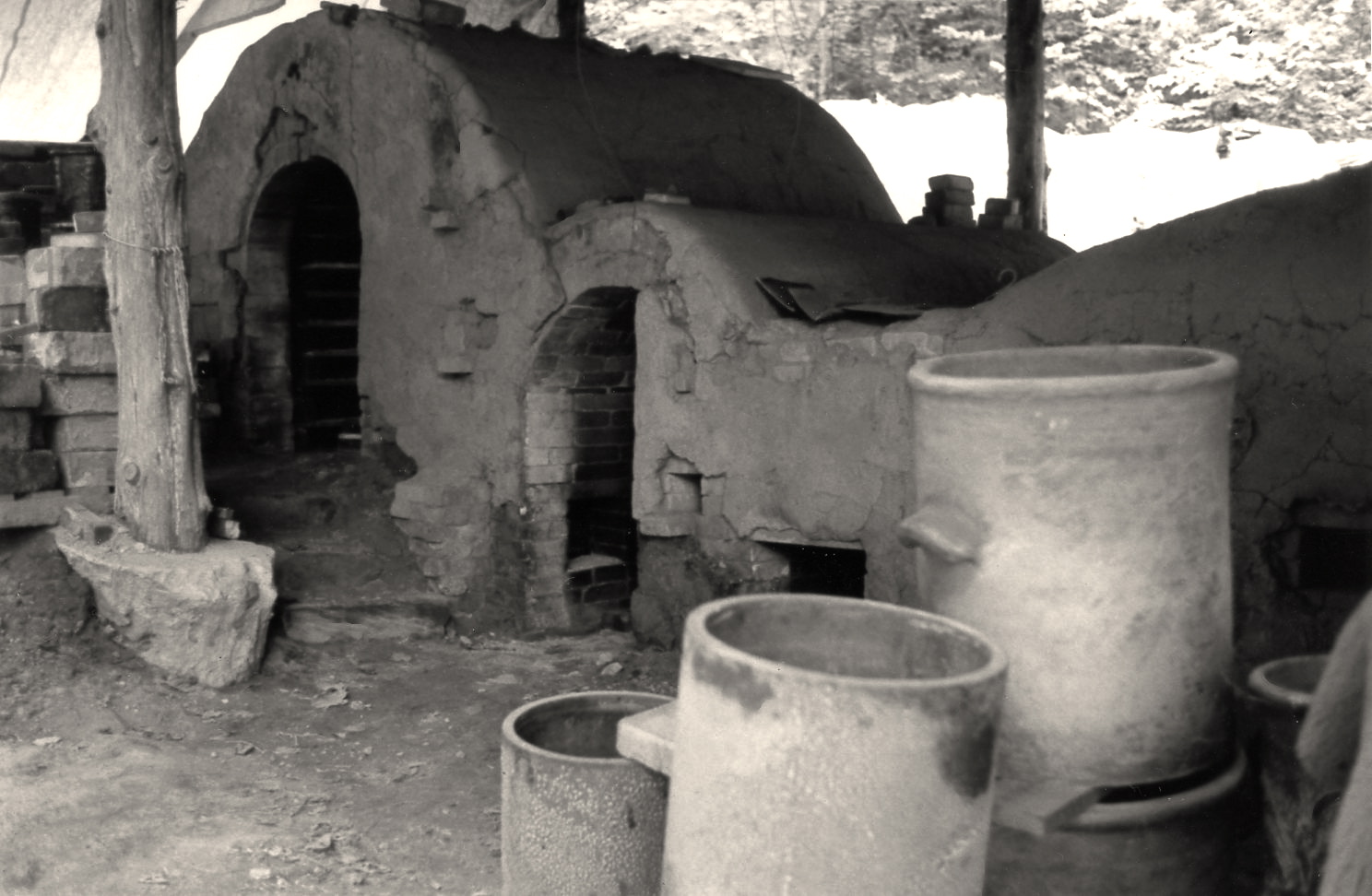 Joyous Spring Pottery Kiln in the Berkshires | Blogfinger