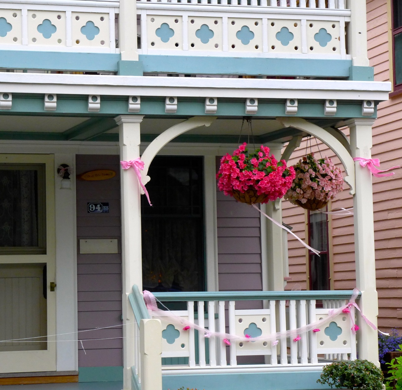 pink porch | Blogfinger