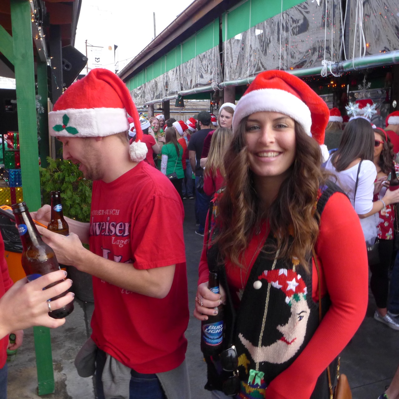 College girls shine at SantaCon. | Blogfinger