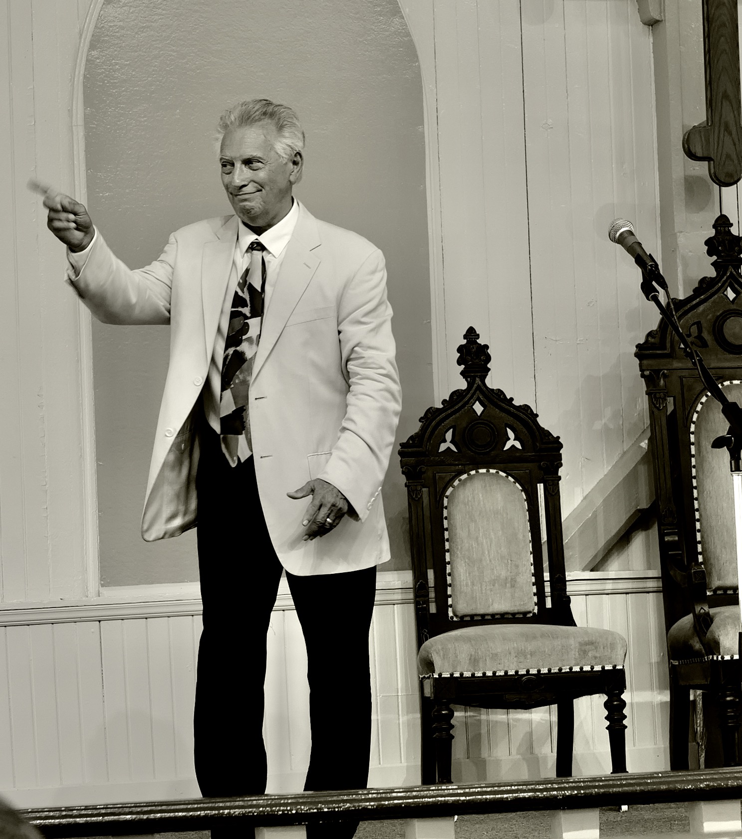 Ronald Naldi presents a recital as part of the Songs on a Summer ...